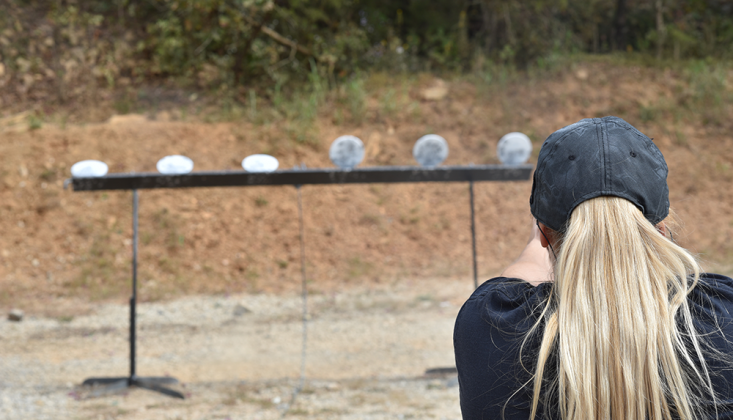 How to Grip a Handgun - GAT Daily (Guns Ammo Tactical)