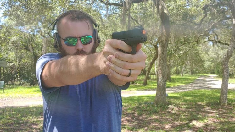 9 Signs You're Tactically Stupid - GAT Daily (Guns Ammo Tactical)