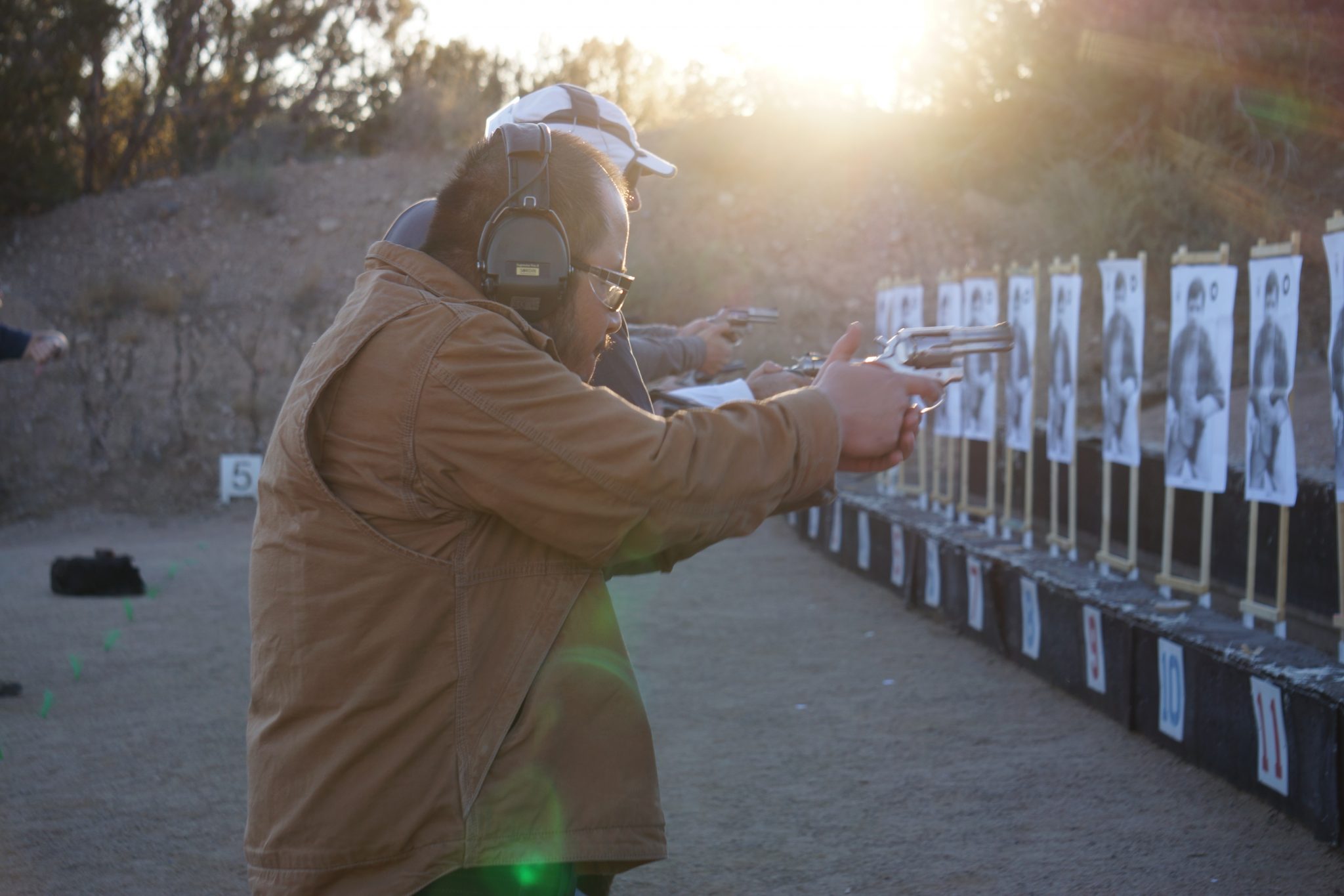 An excellent AIWB draw - GAT Daily (Guns Ammo Tactical)