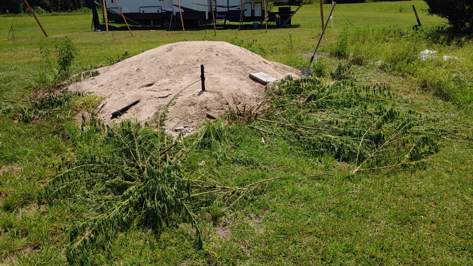 The Gerber Gator Jr. - A Mean Machete - GAT Daily (Guns Ammo Tactical)