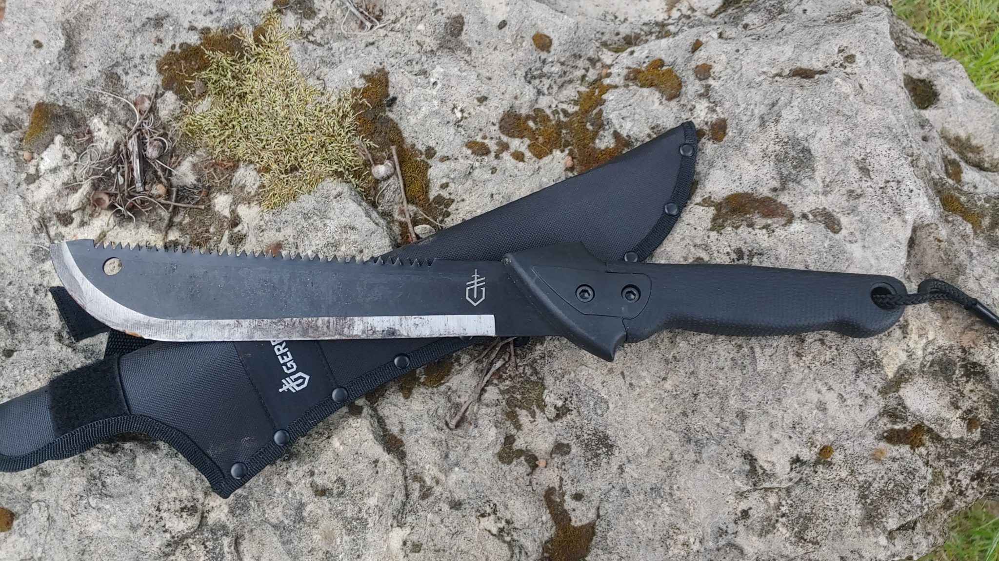 The Gerber Gator Jr. - A Mean Machete - GAT Daily (Guns Ammo Tactical)