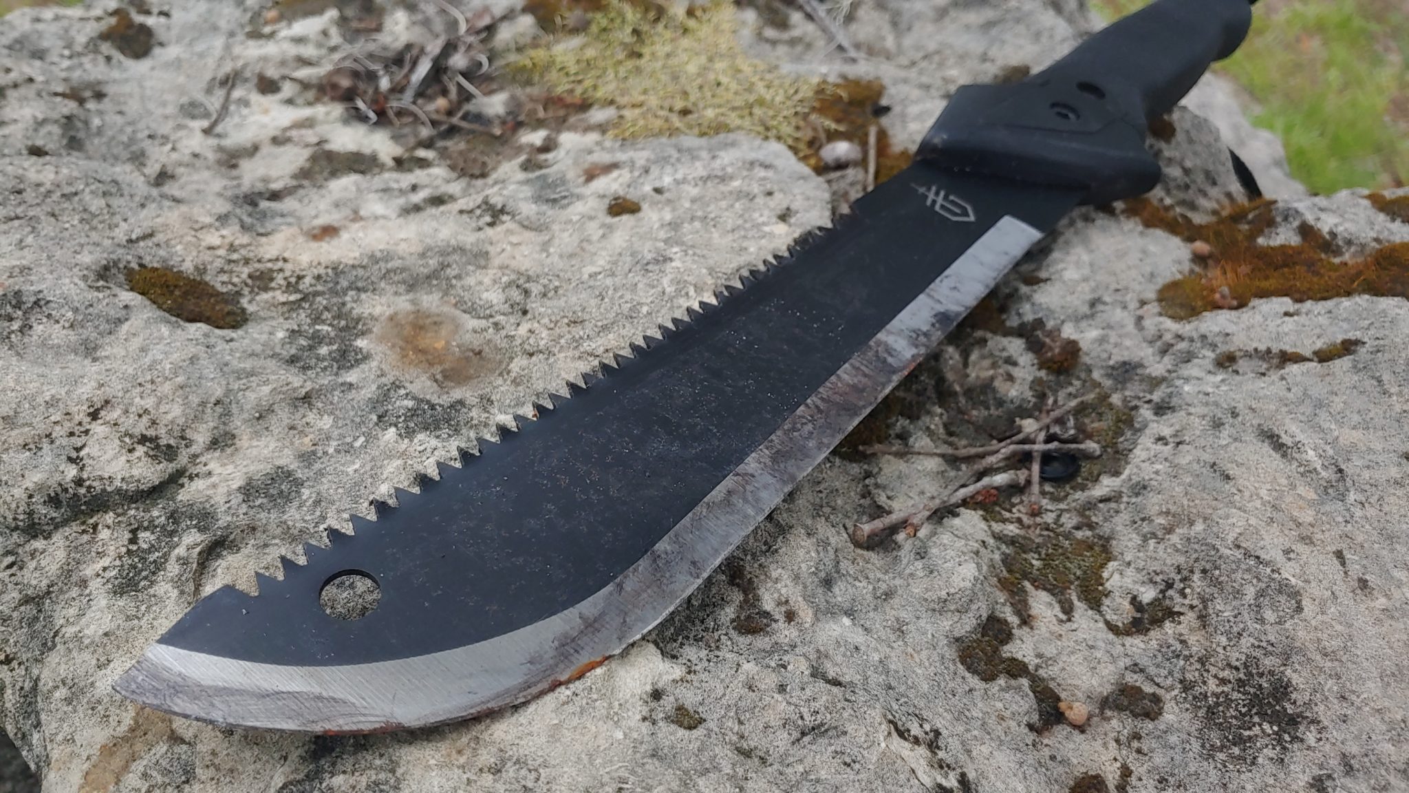 The Gerber Gator Jr. - A Mean Machete - GAT Daily (Guns Ammo Tactical)