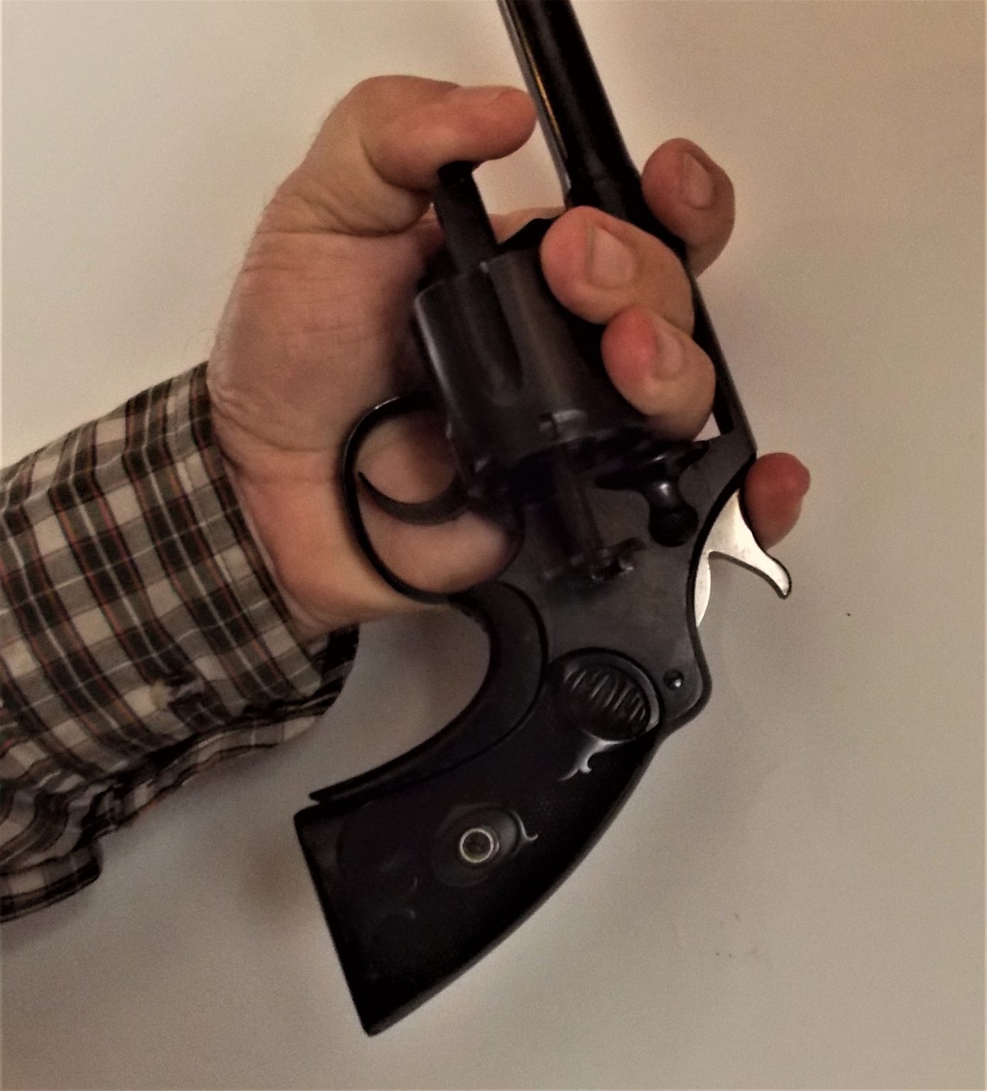 How To Speedload A Revolver - GAT Daily (Guns Ammo Tactical)