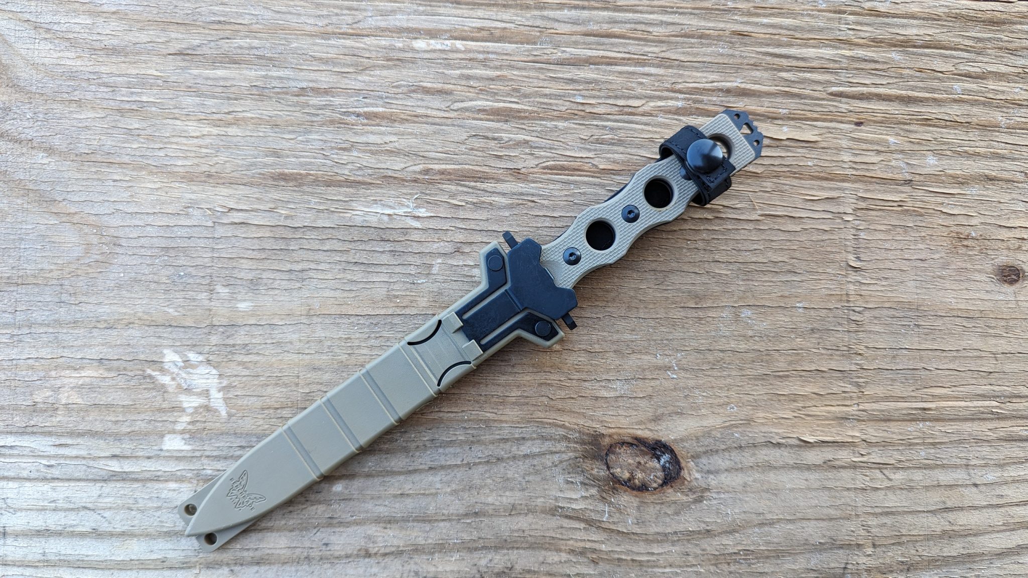 The SOCP Fixed Blade - A Modern Dagger
