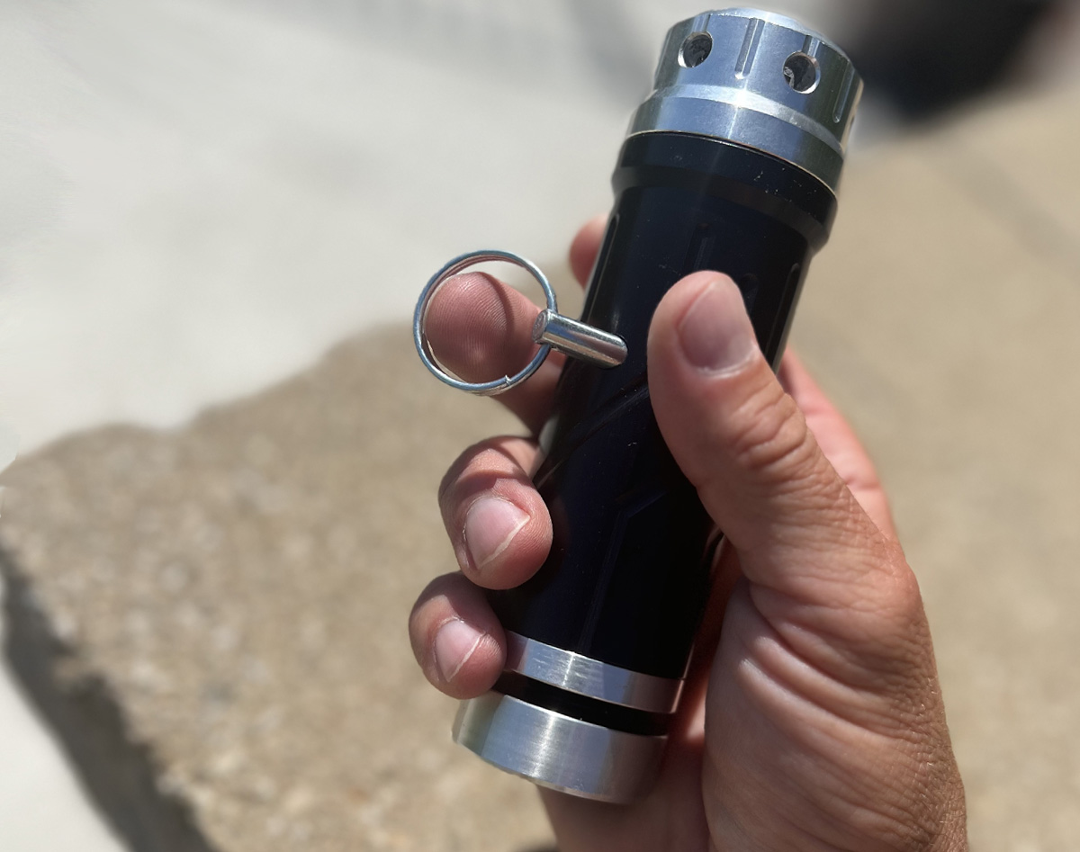 Bang Saber: Flashbang for civilian use (that you can buy online) - GAT ...