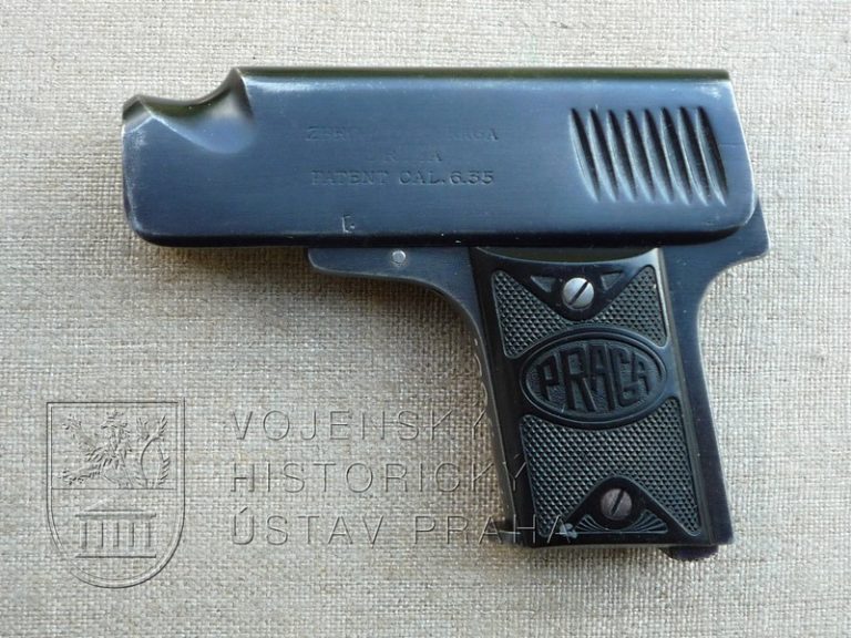Discover the Praga Model 21 Mini Pistol: A Classic 1920s Handgun