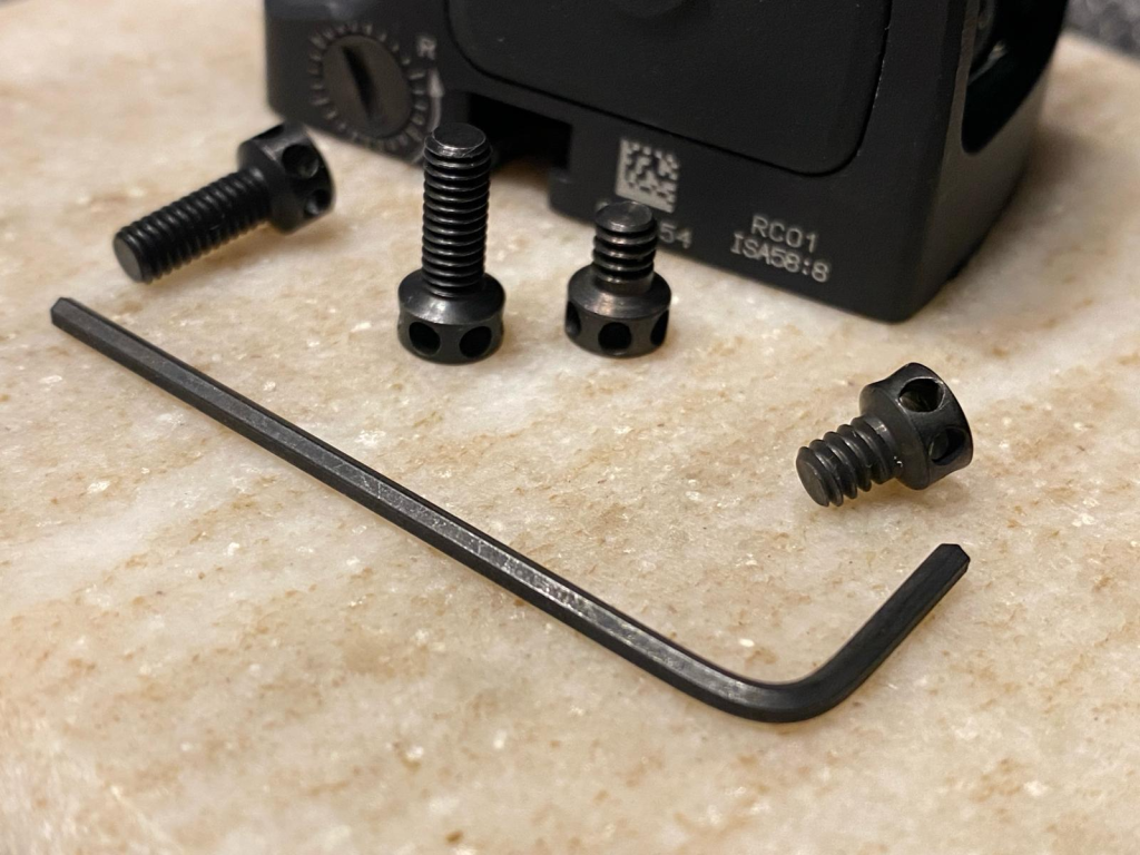 The Trijicon RCR's Mounting System - GAT Daily (Guns Ammo Tactical)