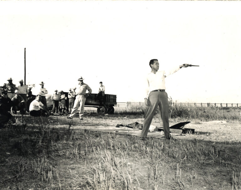 Jelly Bryce - The FBI's Top Gun Slinger - GAT Daily (Guns Ammo Tactical)