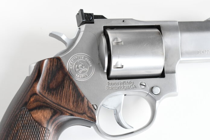 The Taurus 692 Executive Grade Revolver (Part 1) - GAT Daily (Guns Ammo ...