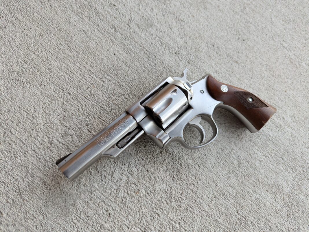 The Ruger Police Service Six - GAT Daily (Guns Ammo Tactical)