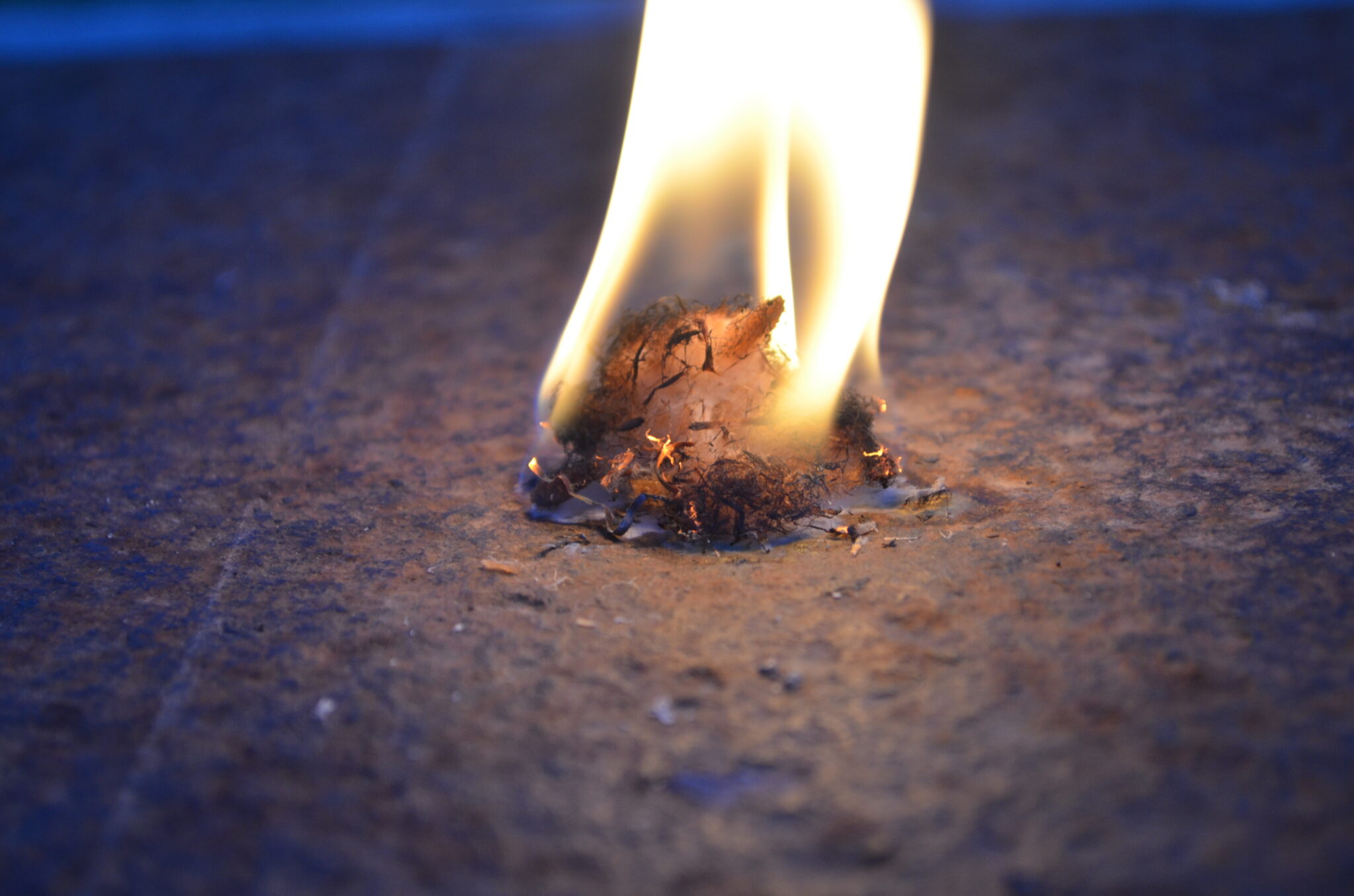 Outdoor Element's Scout Feather and Fiber Light Brings the Heat