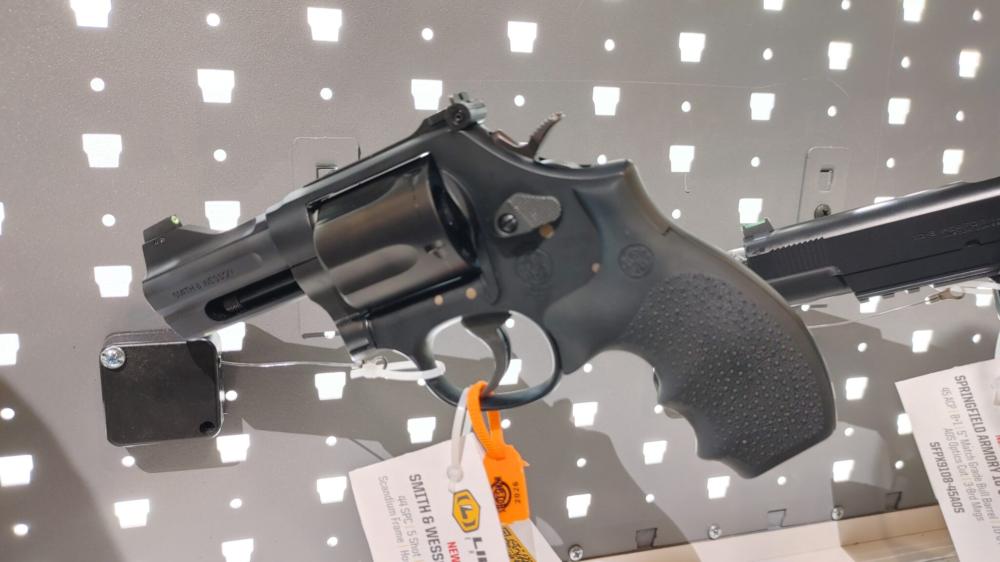 The Combat Shotgun - Worth the Squeeze? - GAT Daily (Guns Ammo Tactical)